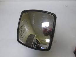 2589242C3 Convex Mirror International – Cummings Truck & Trailer Parts